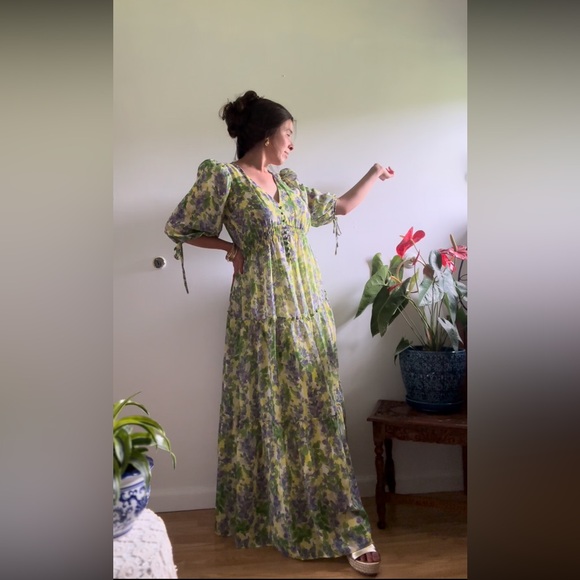 Taylor | Dresses | Taylor Green Floral Maxi Dress | Poshmark
